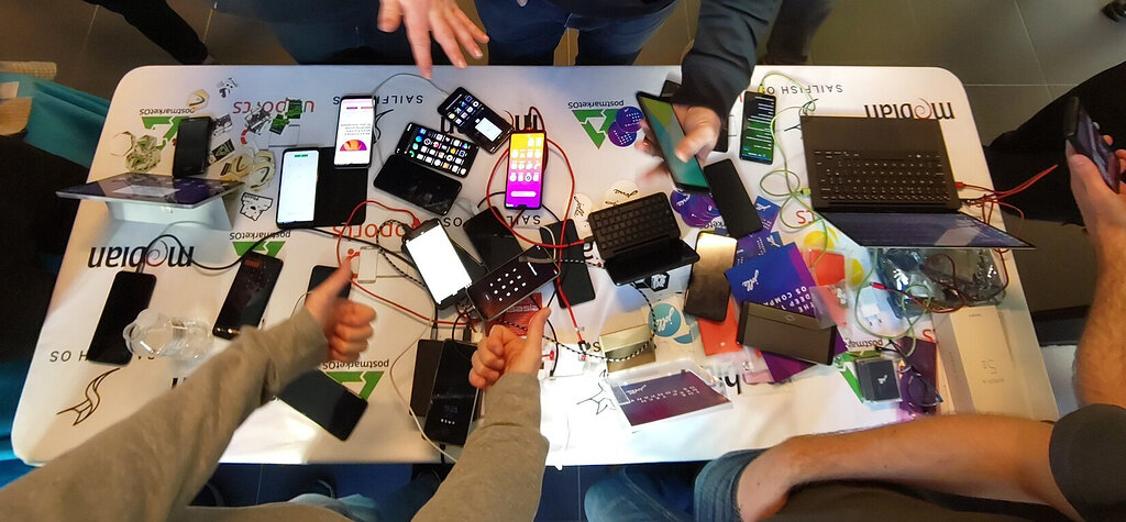 FOSDEM'24 Linux on Mobile stand - General - Sailfish OS Forum